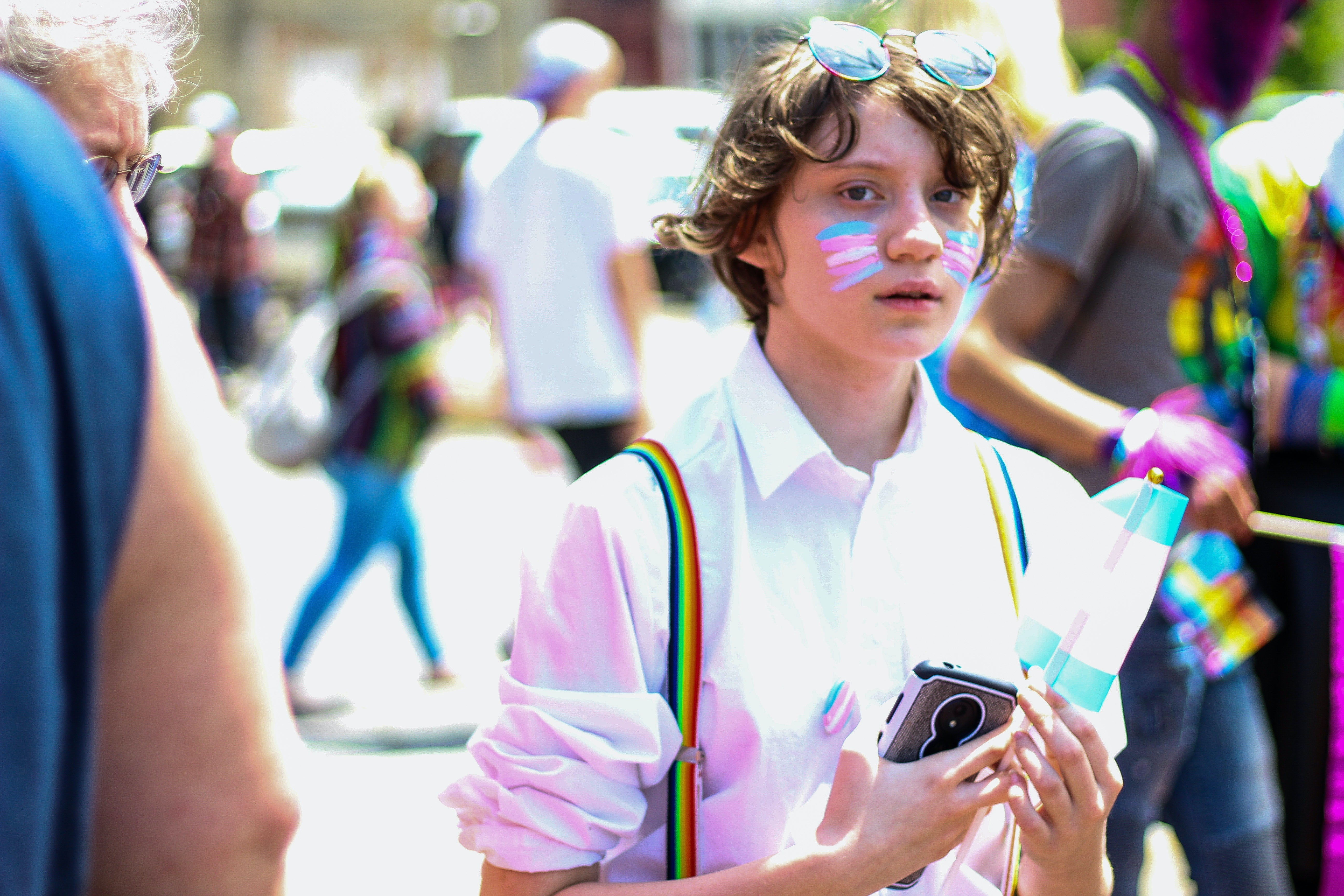 Blíží se léto a s ním i pochody LGBT+ hrdosti! Kam na ně v Česku a na ...